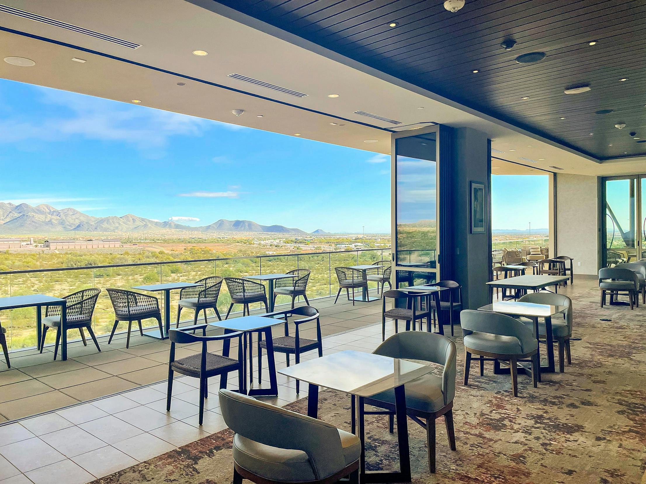 Scottsdale's Desert-Inspired Oasis and Operable Glass Doors